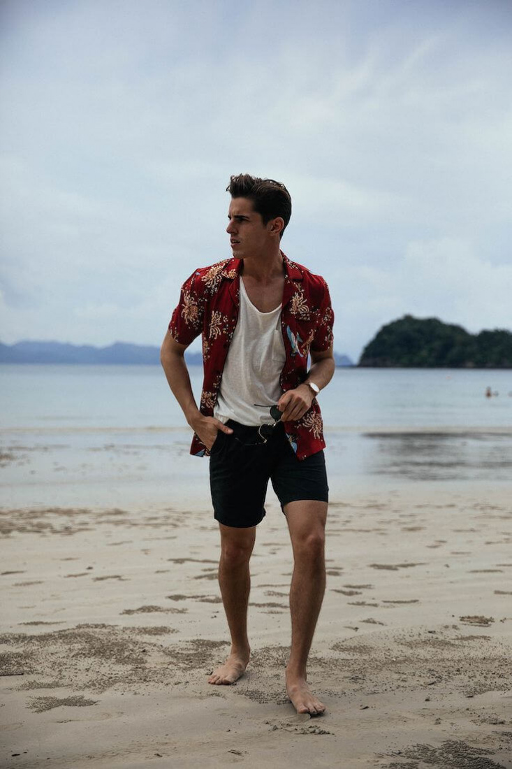 9 looks réveillon na praia masculino para o ano novo + dicas
