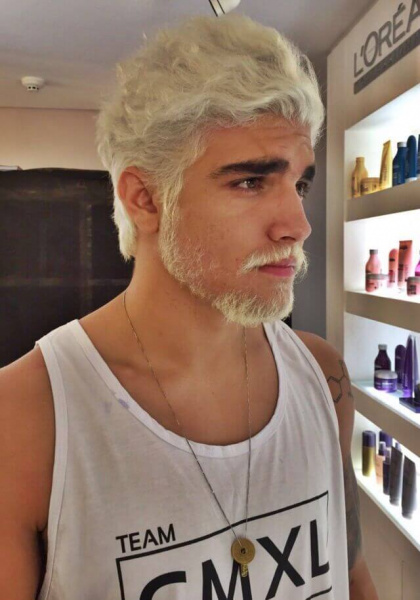 Barba platinada: como fazer barba descolorida [passo a passo]