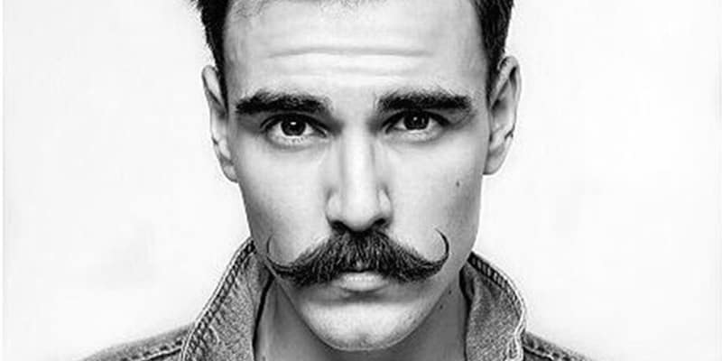 Movember: Entenda a relação entre o Câncer de Próstata e Bigode!