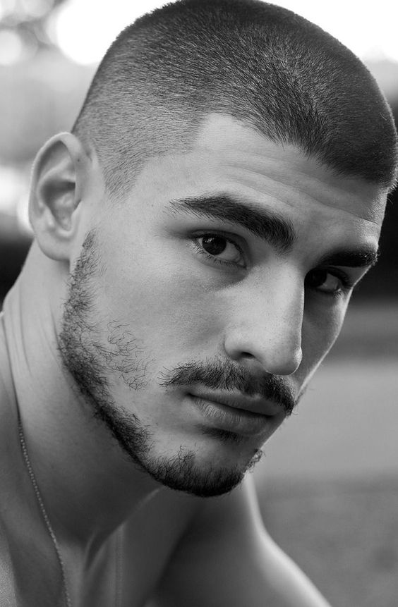 Cabelo Raspado: Estilo e Simplicidade Unidos